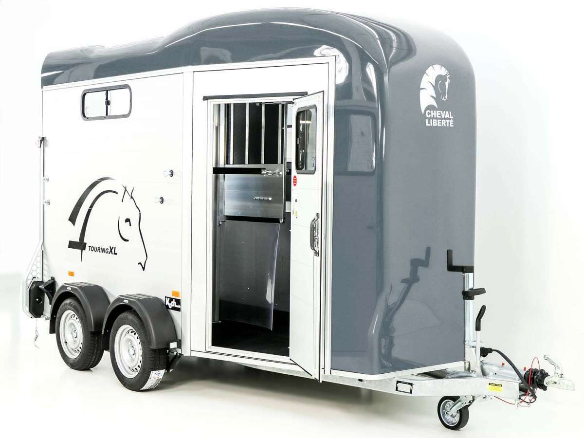 Cheval Liberte Pferdeanhänger Touring XL Country|Sattelkammer ...